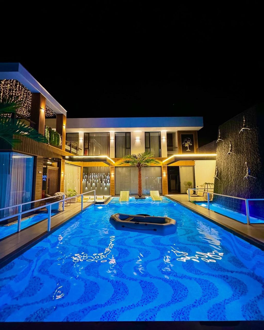 Maple hills | Diamond Extreme Tourism